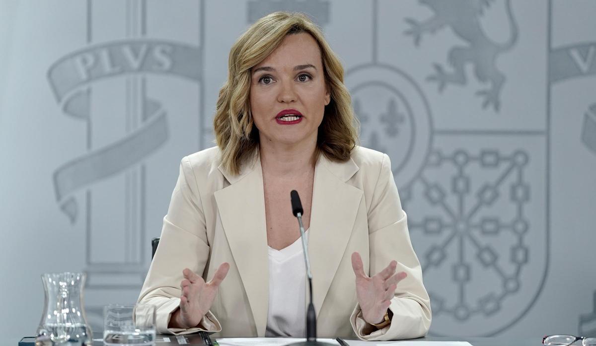 Pilar Alegría, Yolanda Díaz y José Luis Escrivá durante la rueda de prensa posterior al Consejo ...