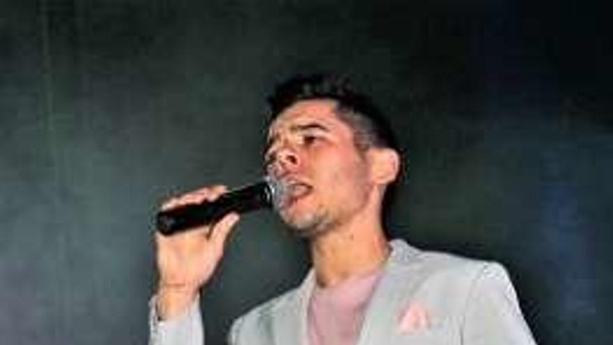 El cantante Simón O Pérez representará a tres comarcas en "Recantos de ...