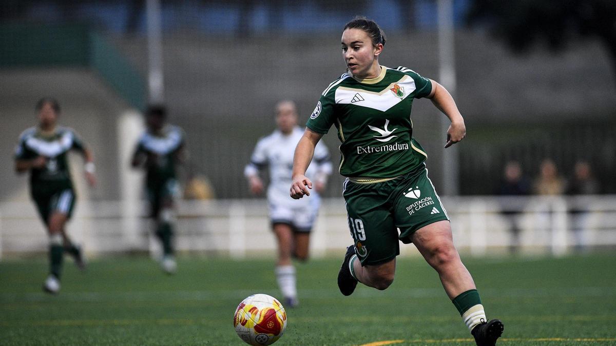 FÚTBOL PRIMERA FEDERACIÓN FEMENINA | El Cacereño Femenino, a probar su ...