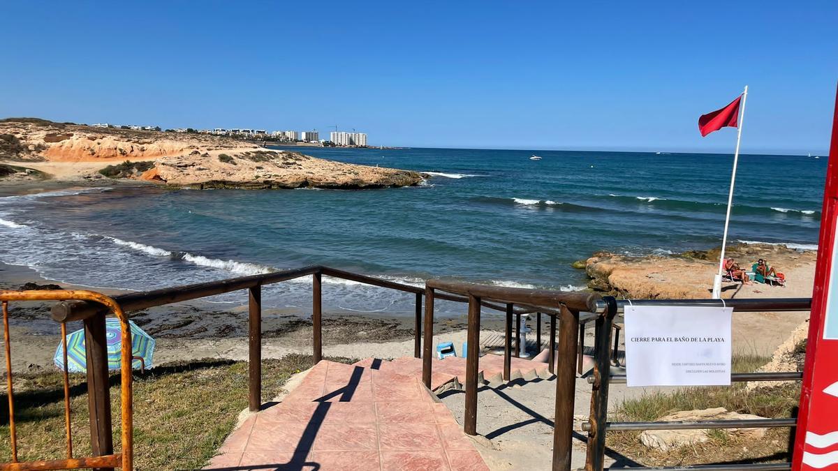 Orihuela cierra Cala Mosca, Cala Cerrada y Cala Bosque por vertidos de ...