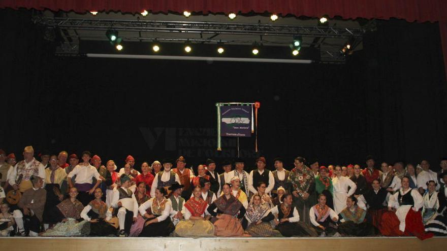 Épila y Torremolinos comparten su folclore y tradición