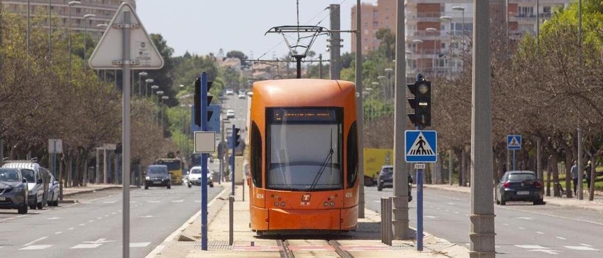 El proyecto del TRAM hasta San Gabriel, en el aire