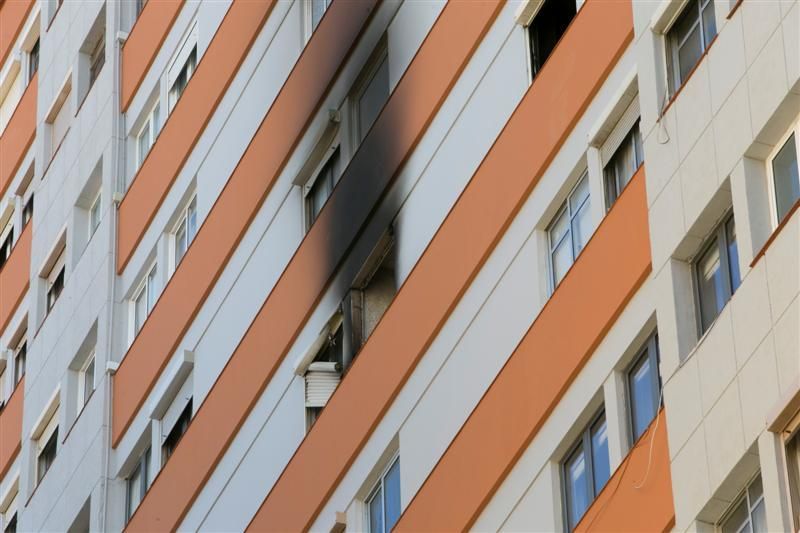 Incendio en el edificio Azor, en Mesa y López