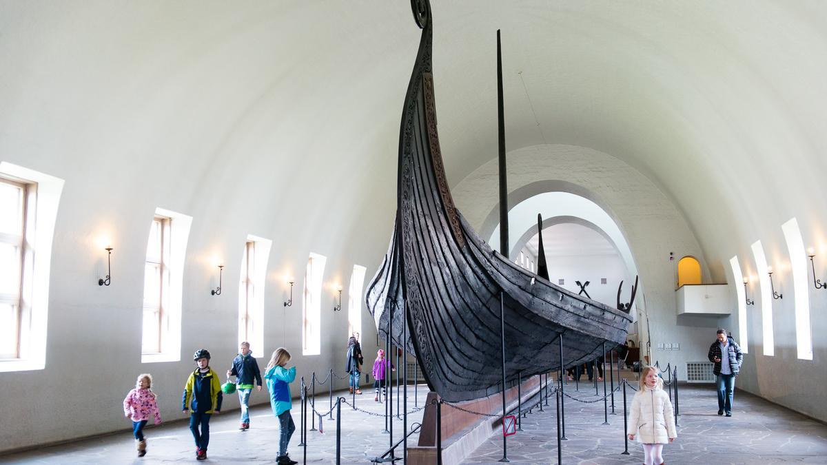 El último viaje de tres barcos vikingos construidos entre los años 840 ...