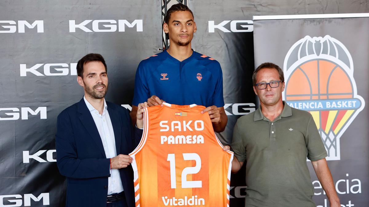 Neal Sako: presentación oficial del francés con el Valencia Basket
