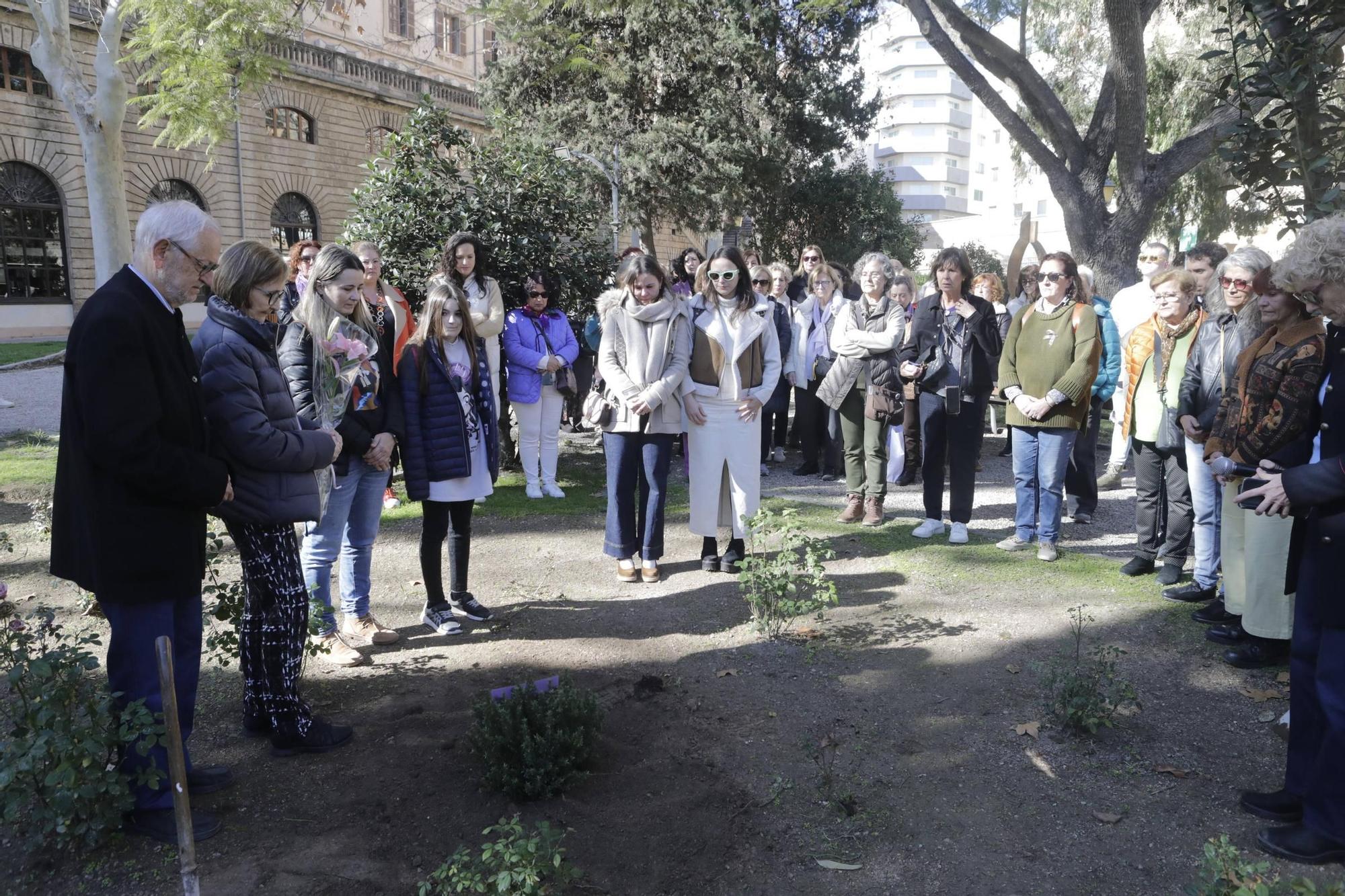 Emotivo homenaje en Palma a Antònia Matamalas: "Una feminista ...