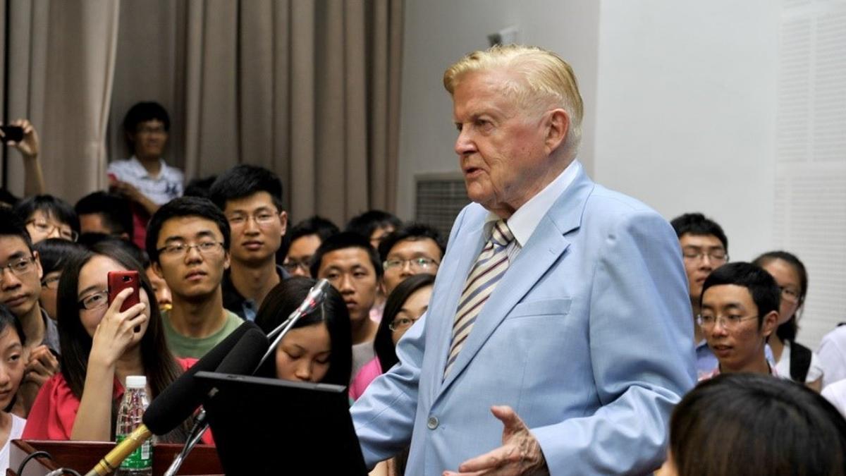 Muere en Italia el Nobel de Economía Robert Mundell, "padre intelectual ...