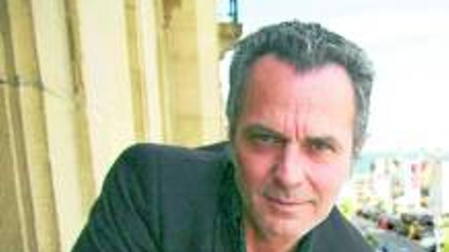 José Coronado ACTOR: "Mi personaje es un desecho"