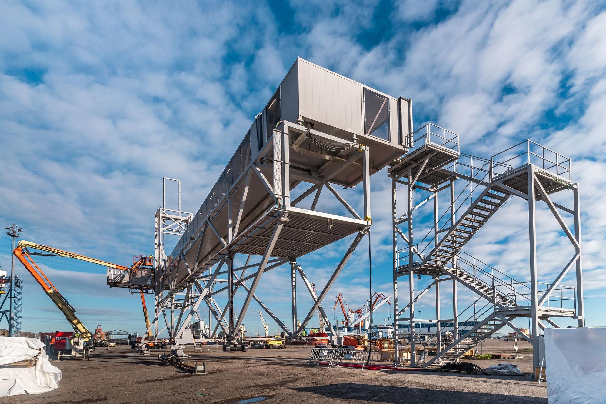 Así es el finger para una terminal marítima de pasajeros cargada en ...