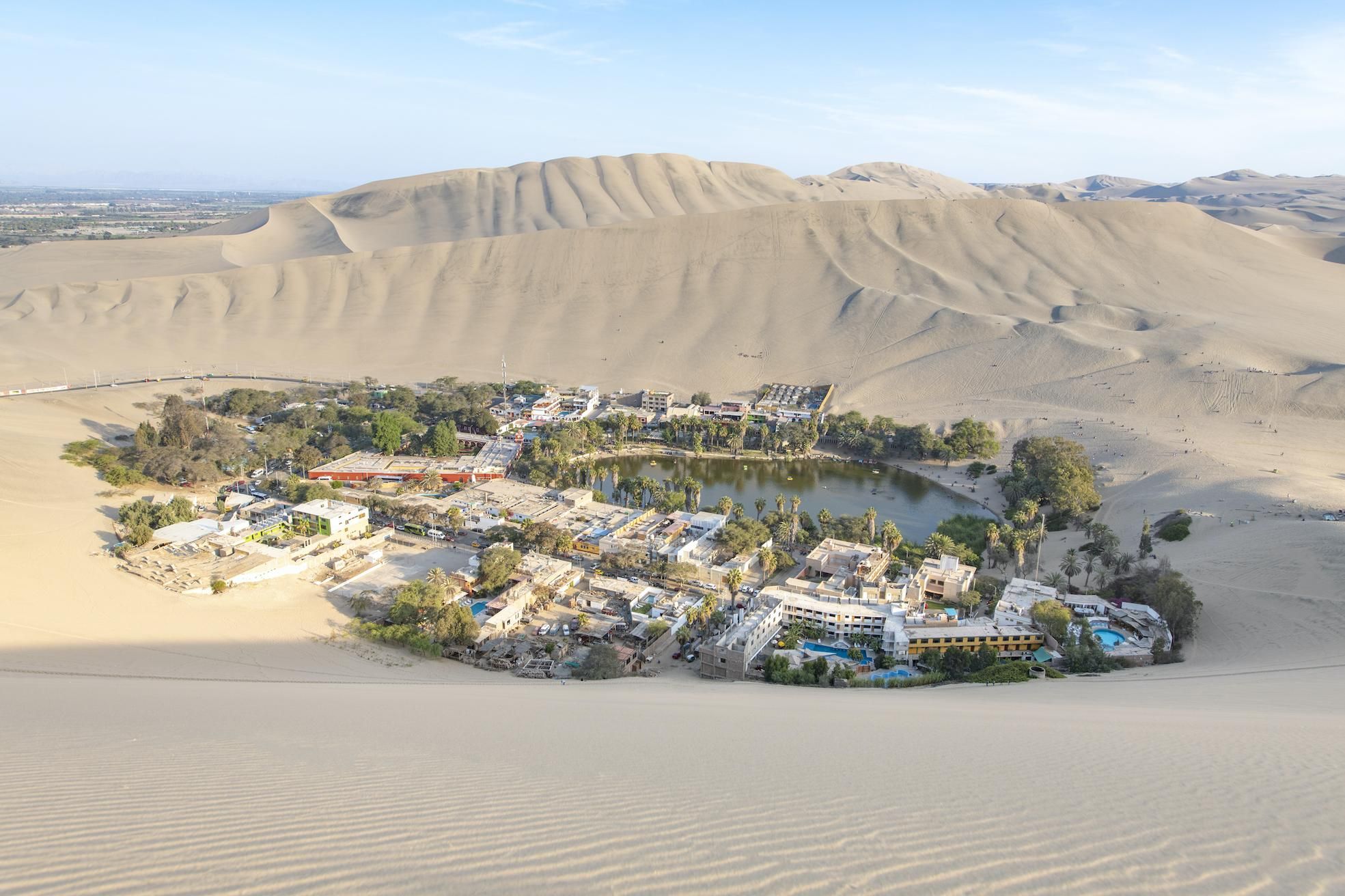 OASIS HUACACHINA | El oasis más espectacular del mundo es una laguna de ...