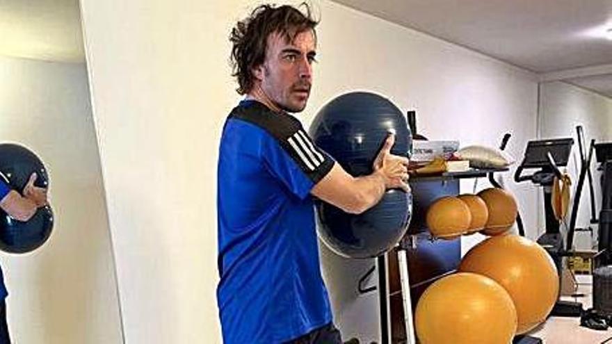 El piloto asturiano de Fórmula 1 Fernando Alonso continúa recuperándose ...