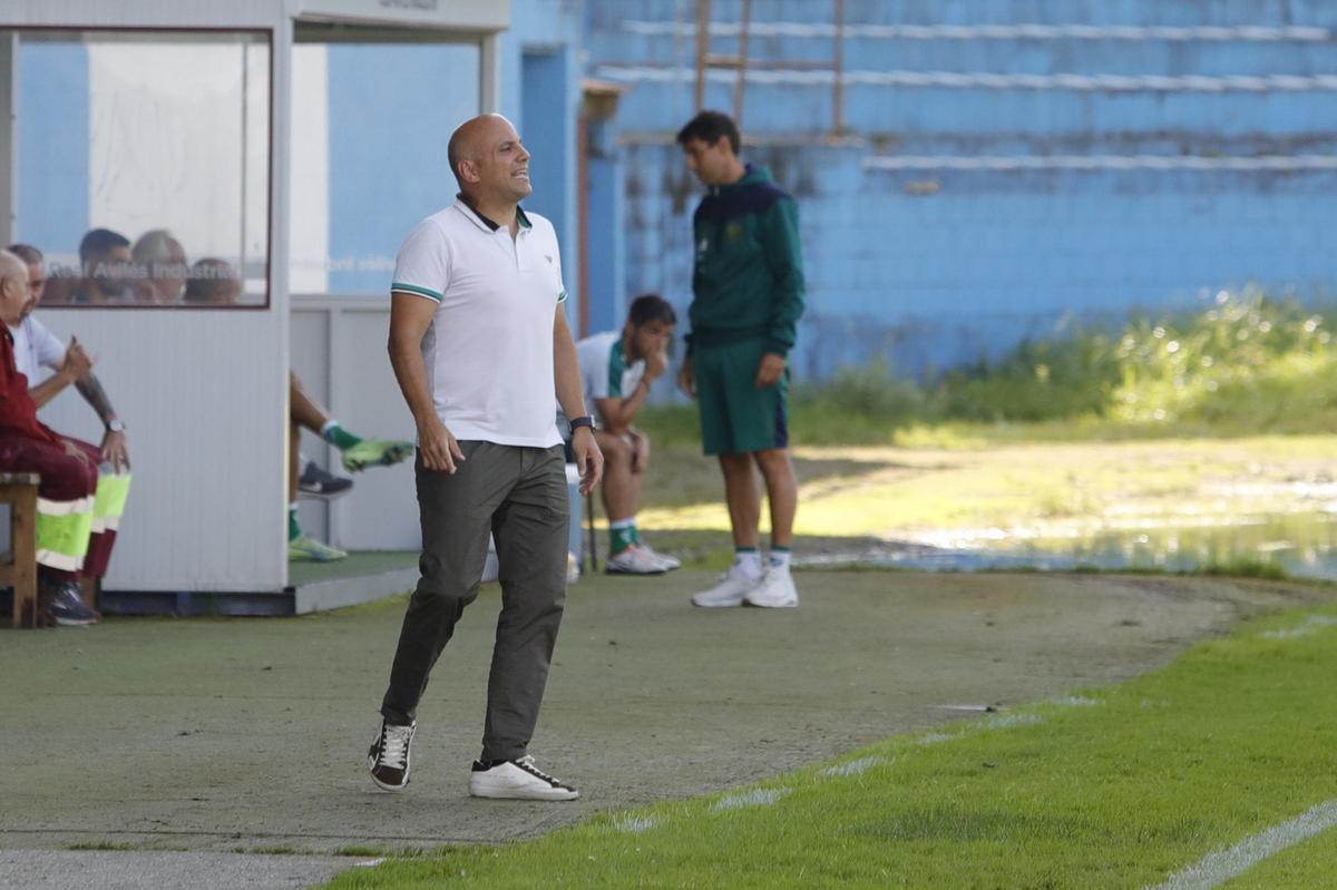 EN IMÁGENES: Así ha sido la victoria del Avilés ante el Coruxo