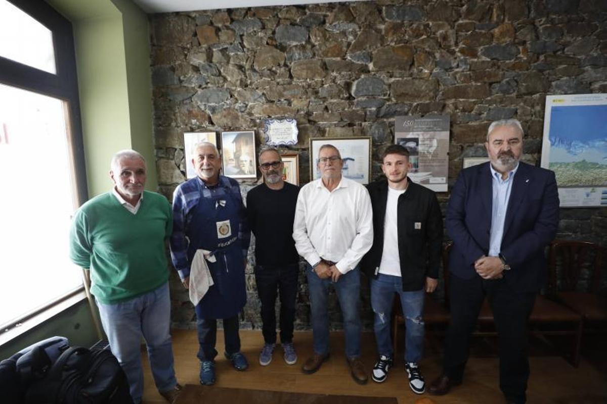 Fabada y buena compañía: hay Cervera más allá del fútbol - La Nueva España