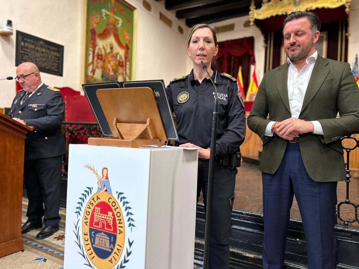 Seguridad ciudadana | Mujer e inspectora de la Policía Local en Elche