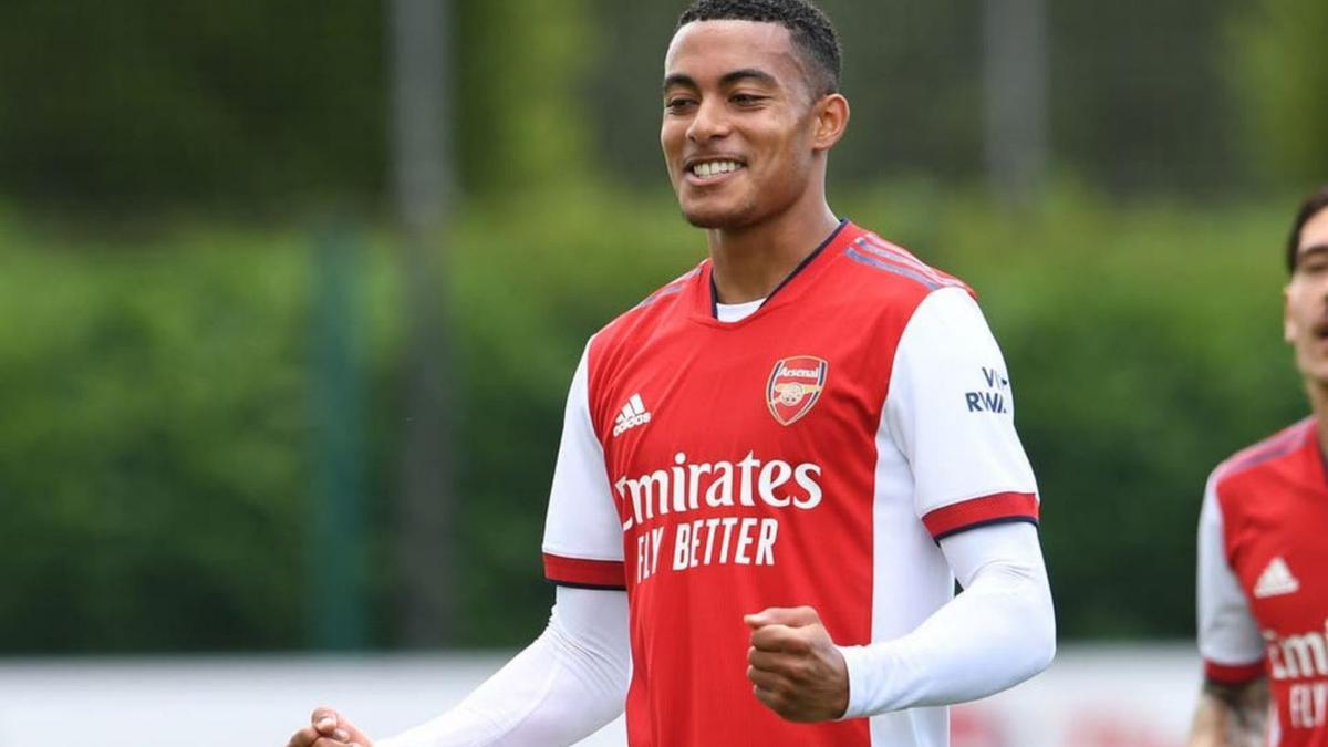 La UD Ibiza ficha a Azeez y a Coke a la espera de algún futbolista sin ...