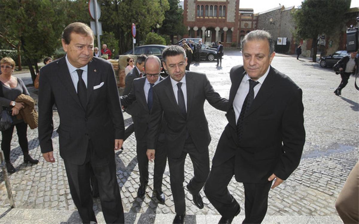 Multitudinario adiós a Biosca | barca | sport.es