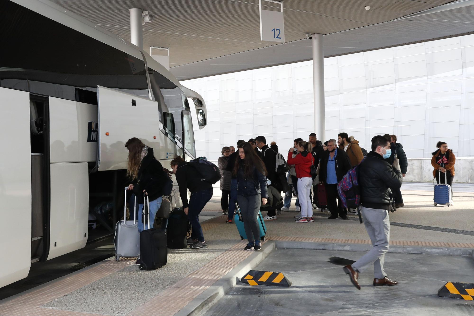 Vigo estrena la nueva estación de buses en Urzáiz