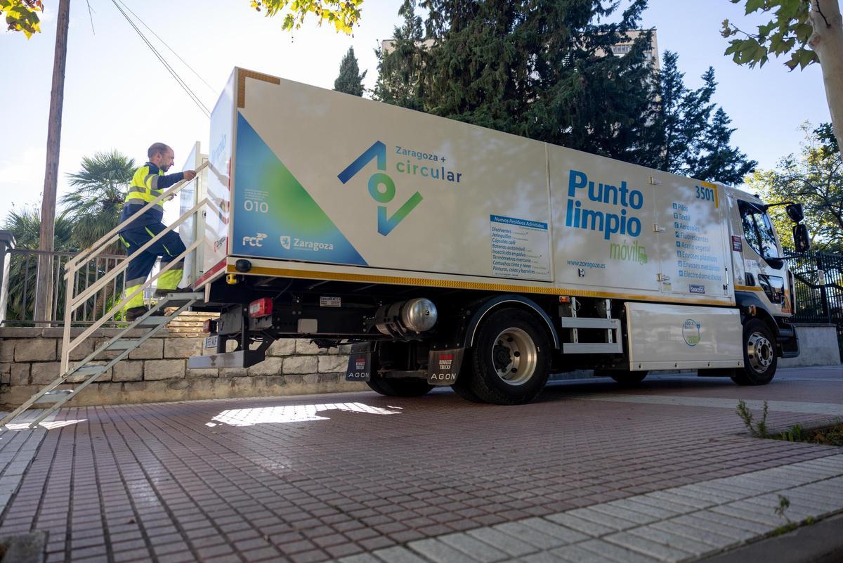 La limpieza empieza por cada vecino: la basura al contenedor de basura