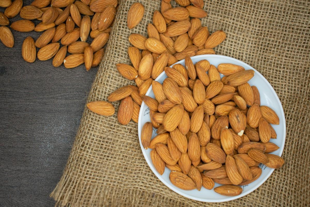 COMER ALMENDRAS | Estas son las consecuencias de comer 10 almendras al día