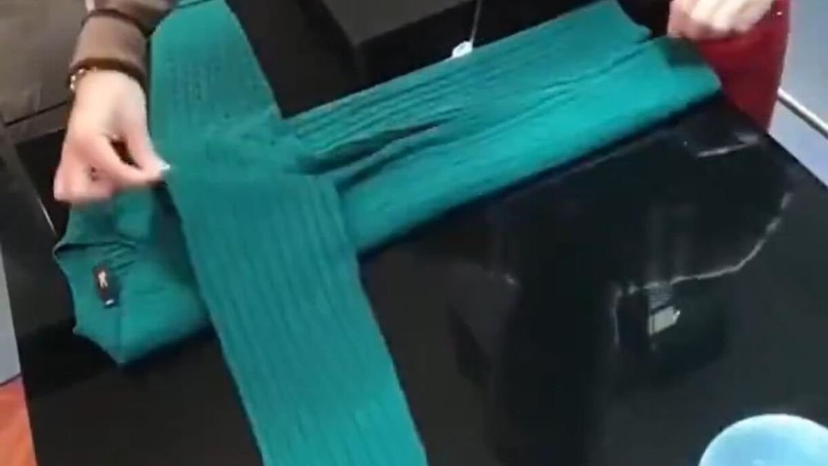 COMO DOBLAR LA ROPA | El truco definitivo para que te quepa toda la ...