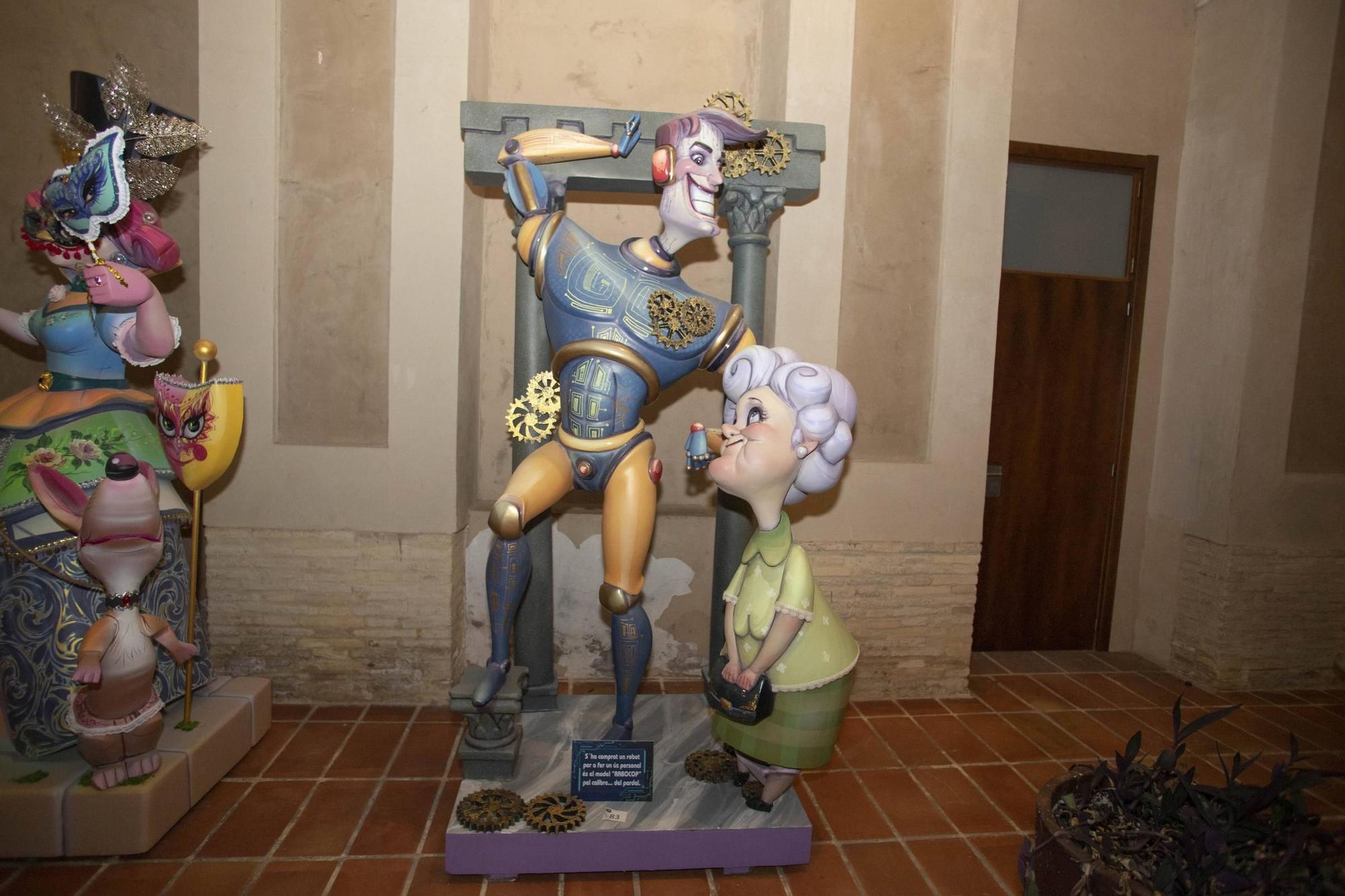 FALLAS ALZIRA 2024 | De Puigdemont a Francisco Ibáñez: Los mejores ...