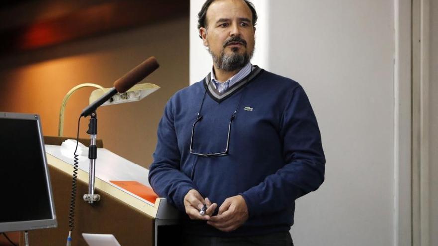 Víctor del Campo: "Esta bacteria suele colonizar a enfermos de ...