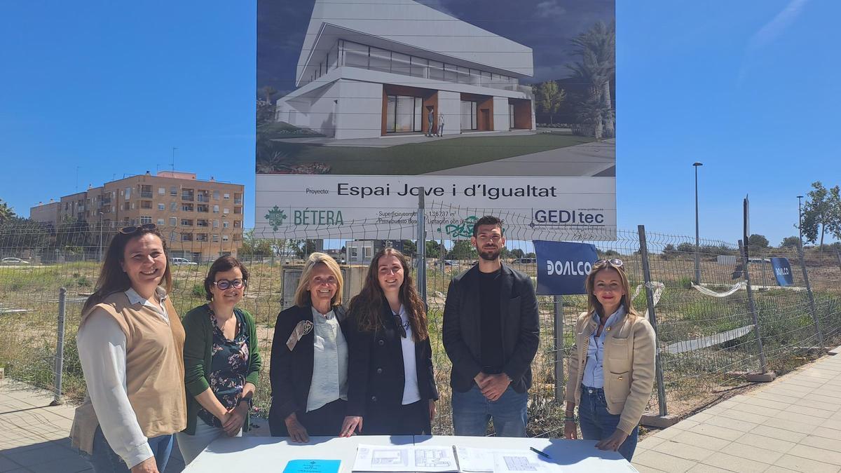 Bétera firma el acta de inicio de las obras de construcción del Espai ...