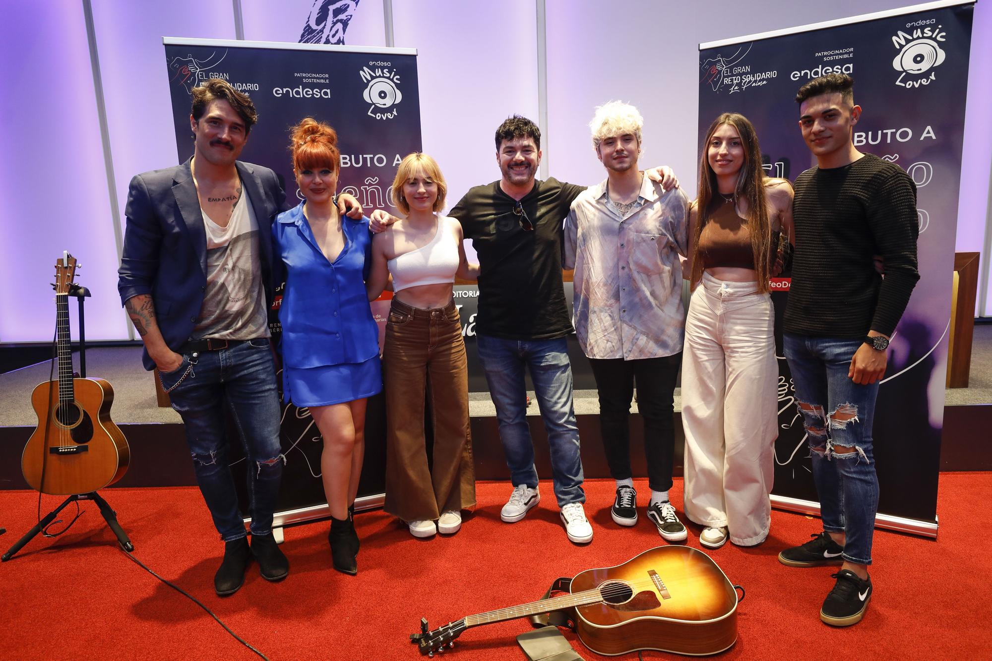 Tres generaciones de artistas cantan en el Club para despertar al ...