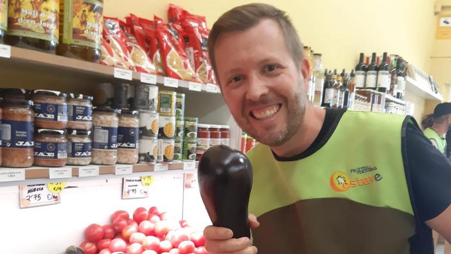 El fruiter Esteve s’ha convertit en un «influencer» a TikTok des de la ...