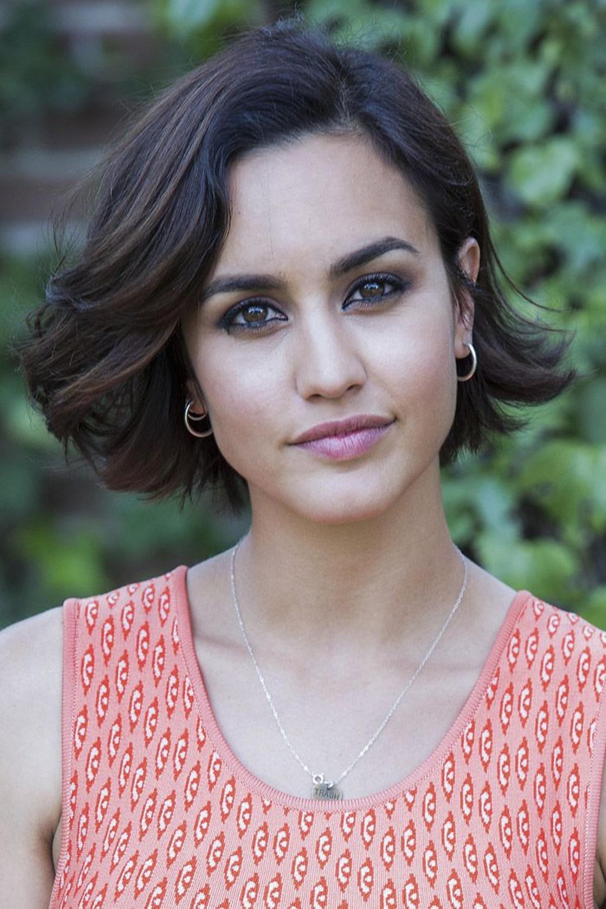 Megan Montaner no comete errores al elegir su look - Woman