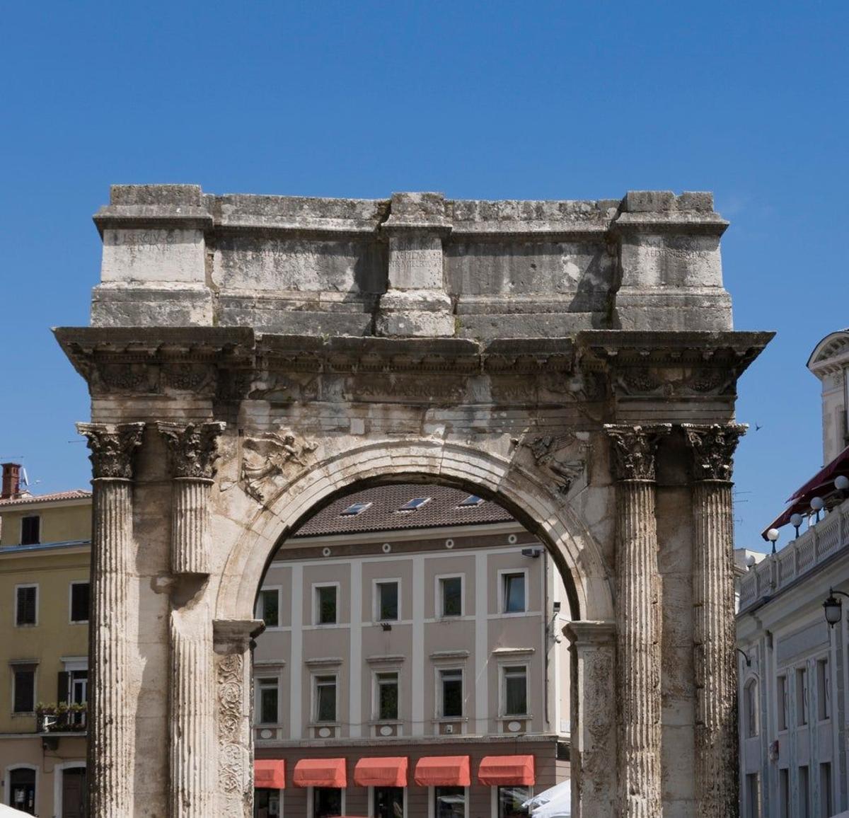 Escapada romántica a Pula, la Roma croata - Viajar