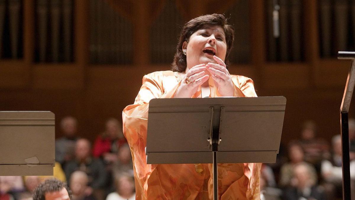 El Palau dedica un «in memoriam» a la soprano Ana María Sánchez ...