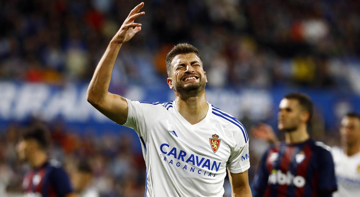 Real Zaragoza: El regreso de Bakis y fichar o no fichar gol