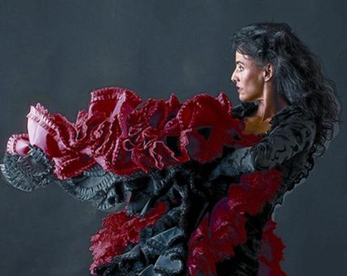 Maria Rovira se pone flamenca en el Romea - El Periódico
