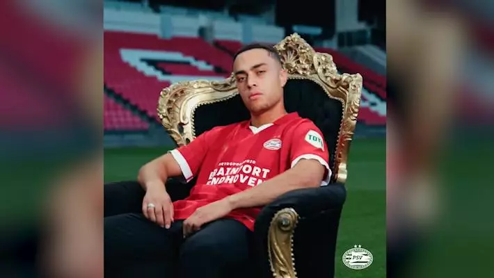 Fichajes FC Barcelona | Oficial: ¡Sergiño Dest se marcha cedido al PSV!