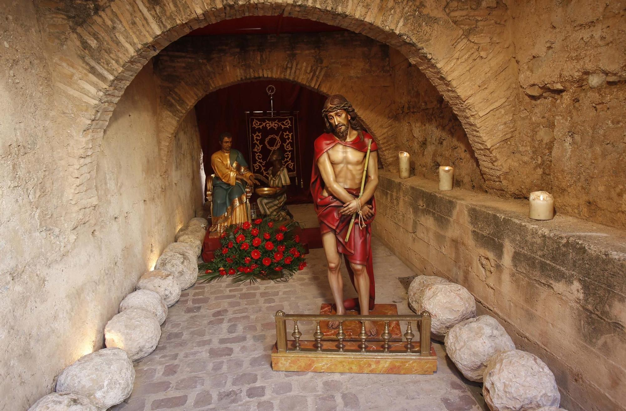 La otra Semana Santa: las imágenes más impactantes de los doseles de Alzira