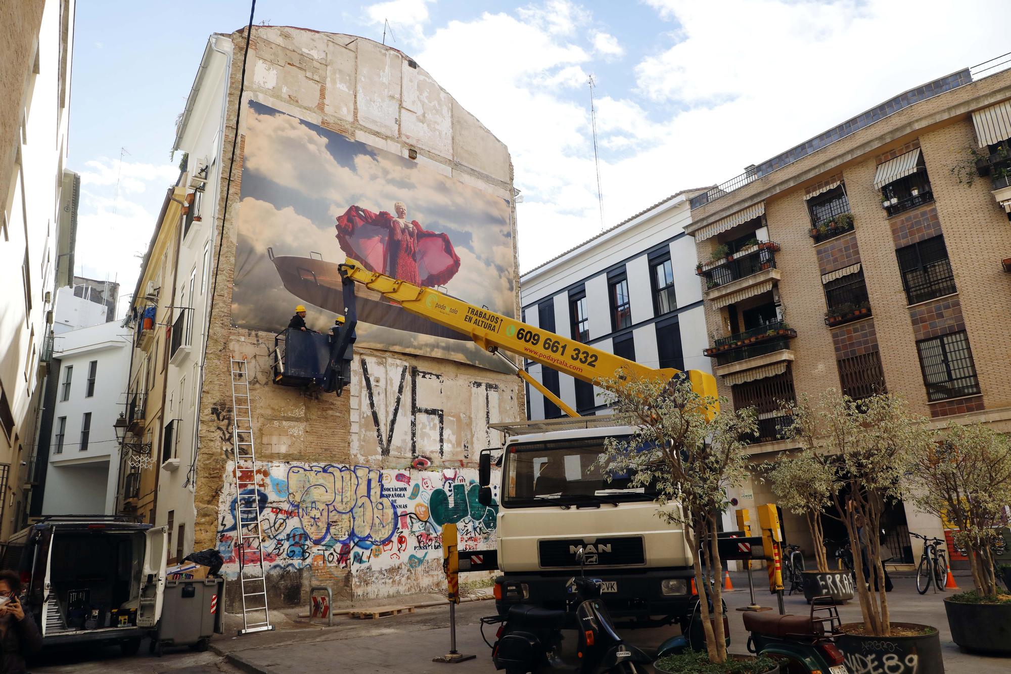El Mural De Rosita Amores Vuelve A La Calle Corretgería
