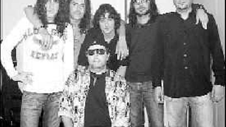 Los «discípulos de Jesús» resucitan el mito de «Triana» 14 años después