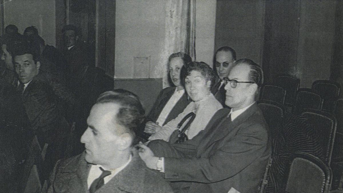 De l’anarquisme salvatge a anar de bracet amb la CIA