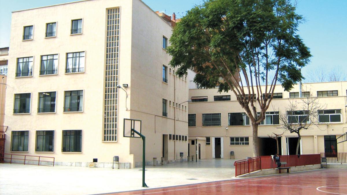 La UMU cede al Ayuntamiento de Murcia el colegio María Maroto