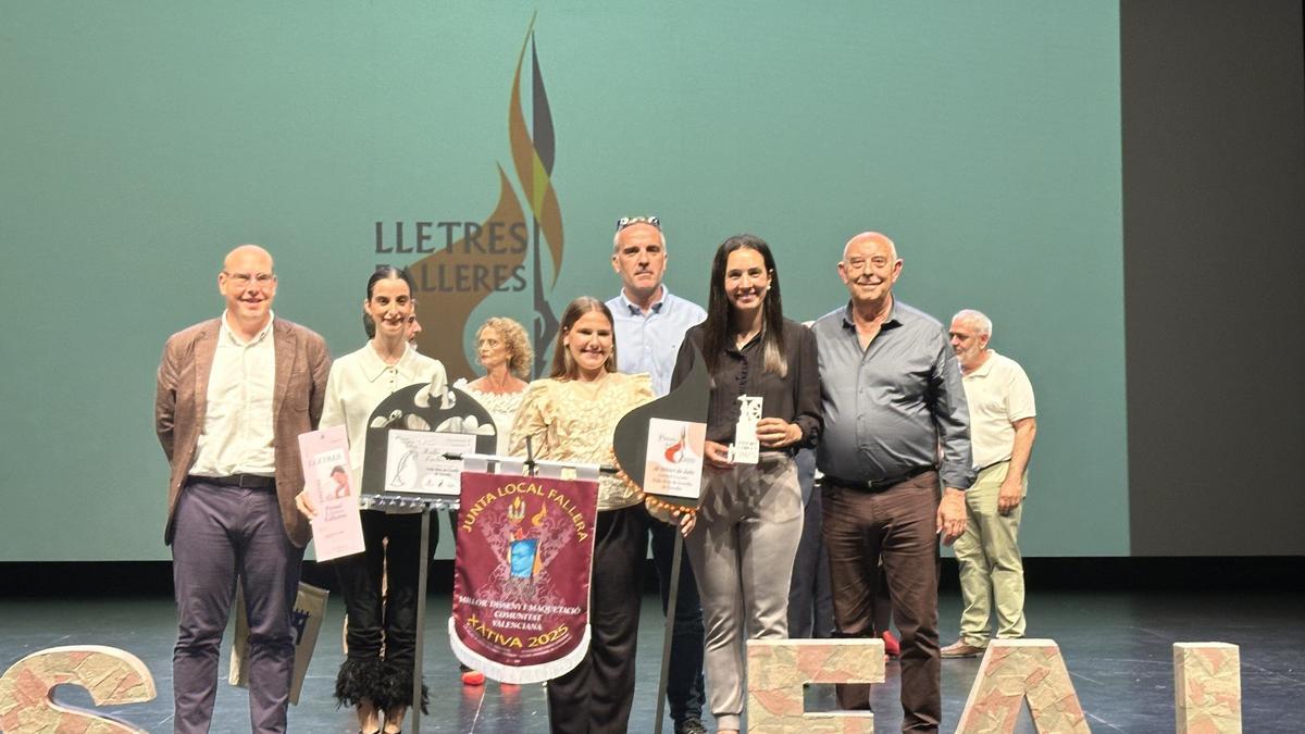 La falla Roís de Corella de Gandia, gran triunfadora de Lletres Falleres