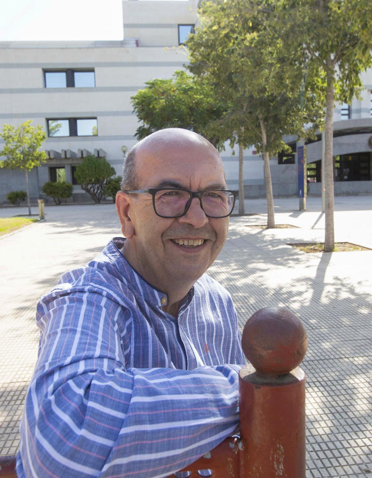 Candidato de Alicante a mejor docente español: "La economía azul tiene ...