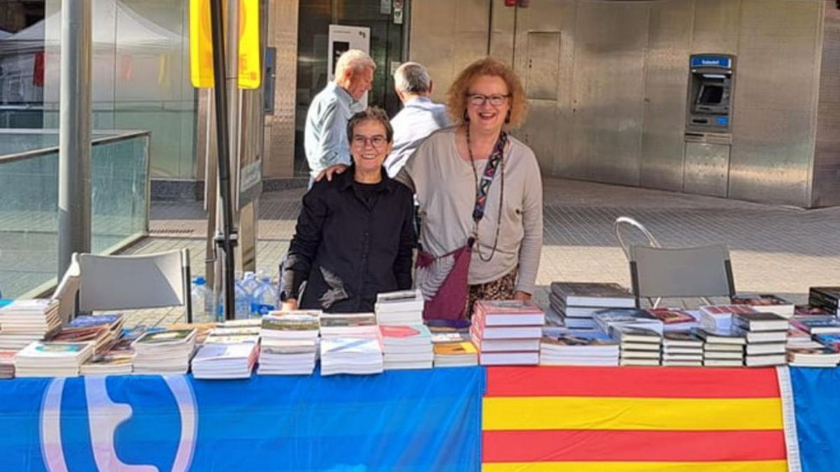 Las editoriales asturianas ponen puesto en la capital catalana - La ...