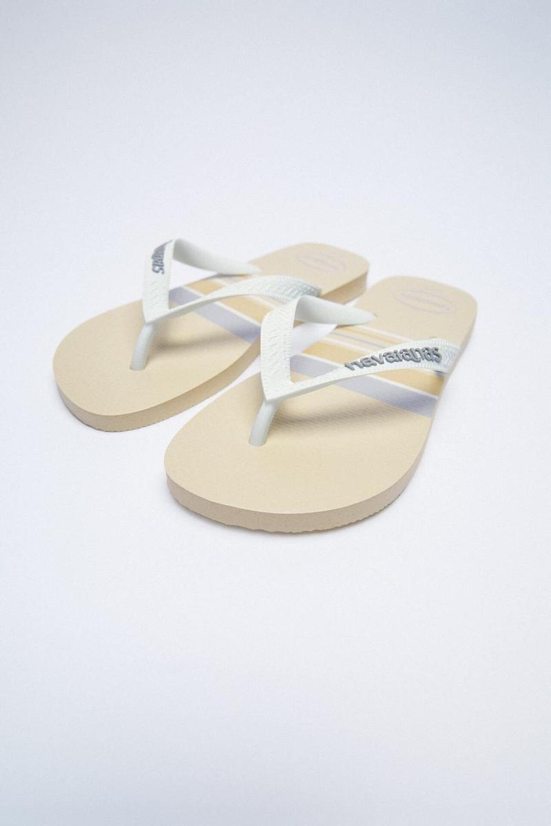 Zara lanza por primera vez una colección con las chanclas más conocidas ...