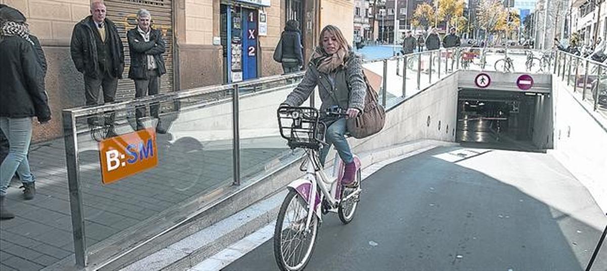 Barcelona congela los precios del Bicing y el Zoo en el 2016