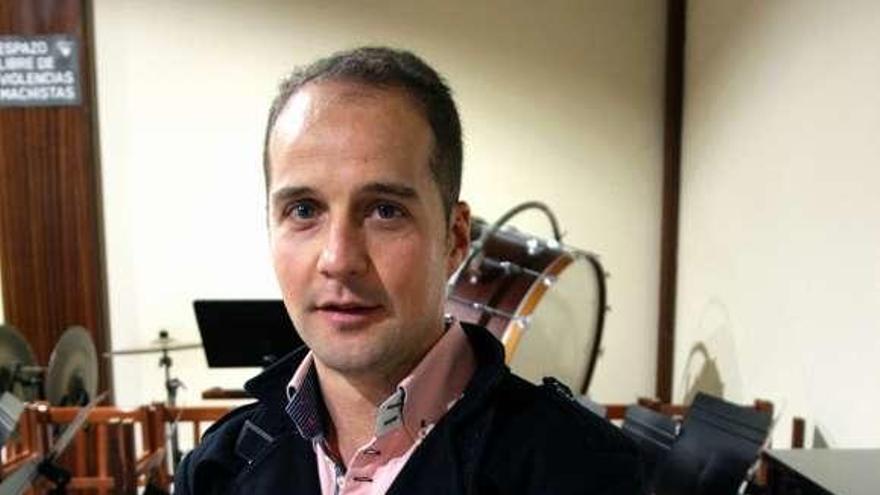 La Banda de Lalín ficha como director a David Fiuza tras casi un año ...