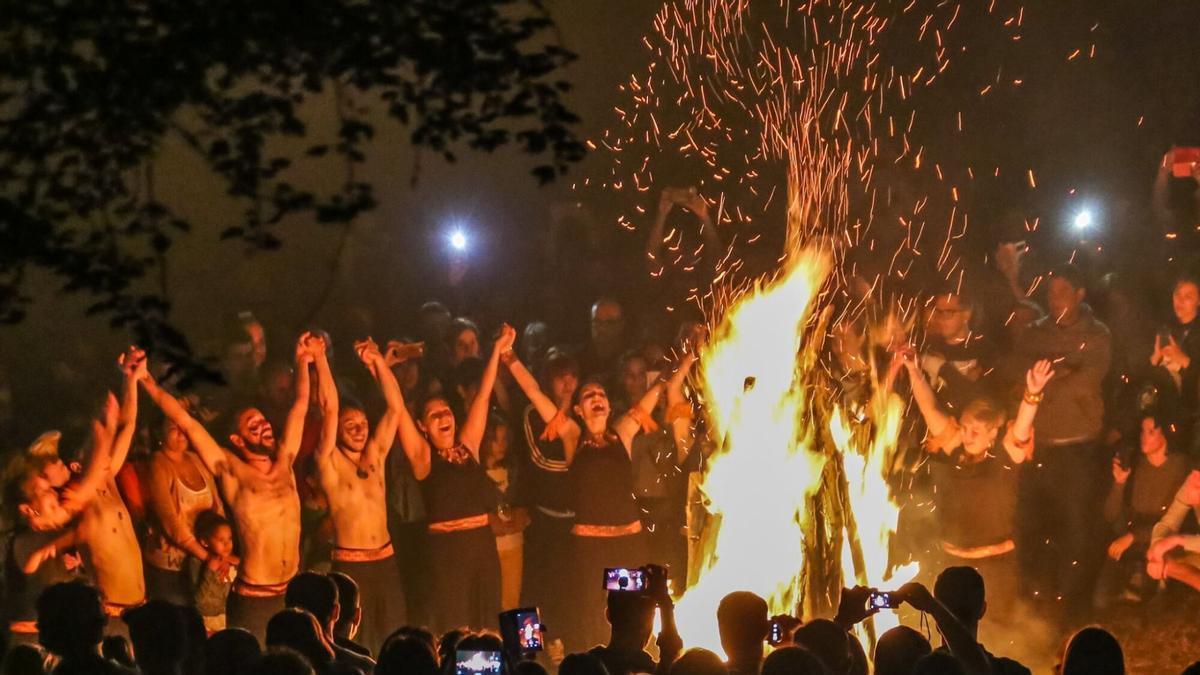 O Areal de Berres apaga este ano o seu lume de San Xoán con un último ...