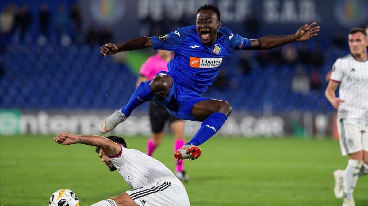 Djené levanta pasiones en la Premier League