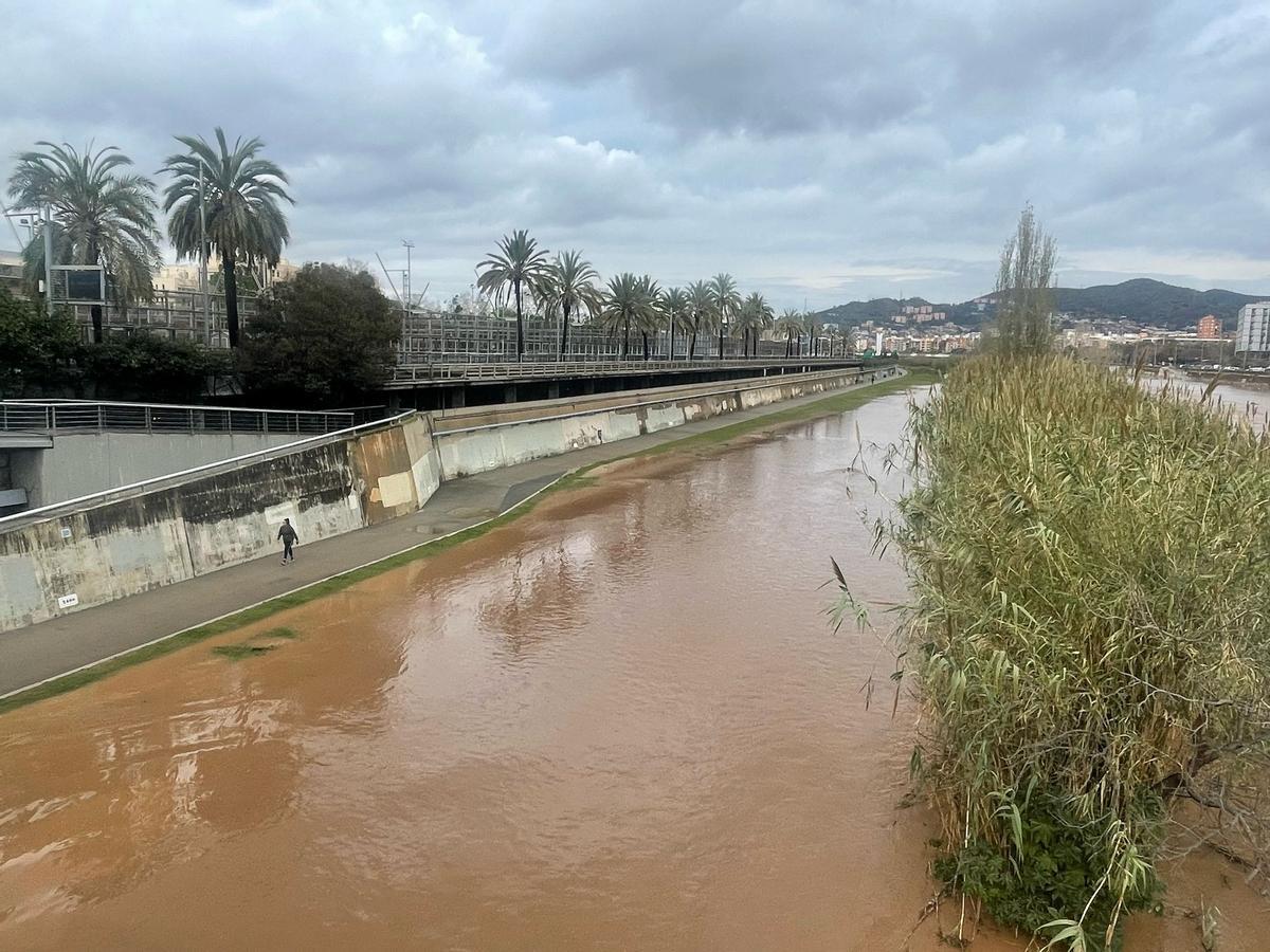 El río Besòs, inundado | Fotos