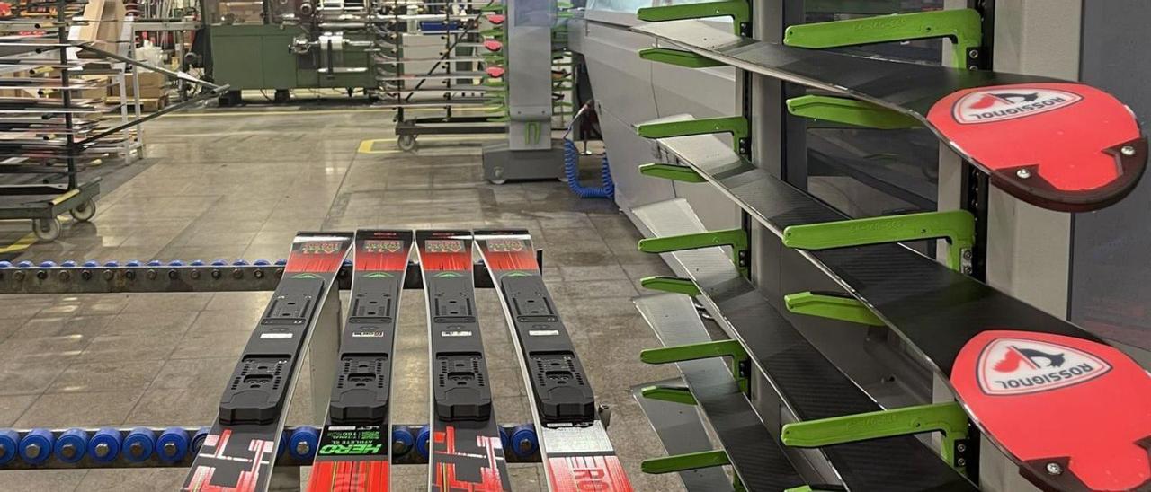 Rossignol celebra els 50 anys de la fabricació dels primers esquís a Artés